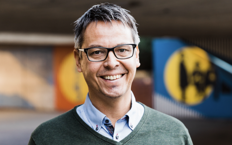"Får energi av möten med elever" - Pedagog Malmö