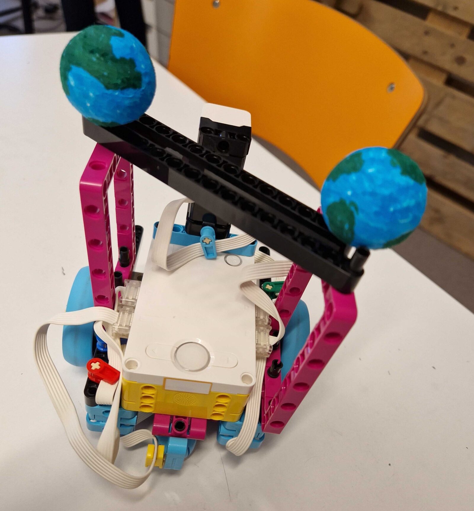 12 lag har blivit 2 - Pedagog Malmö